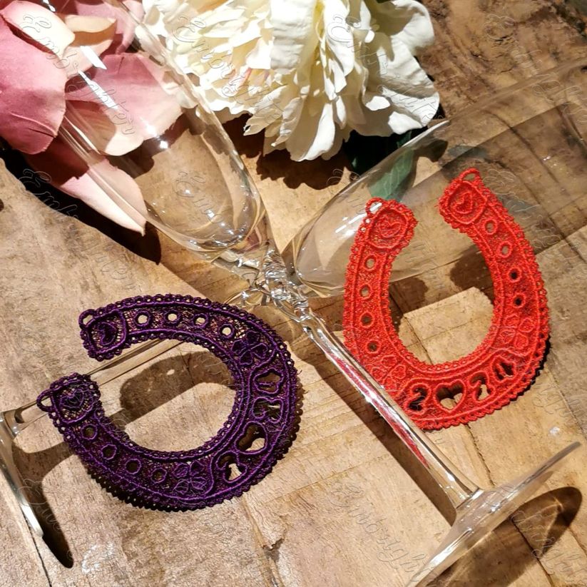 Horseshoe Pattern Horseshoe T – Jenni Earle