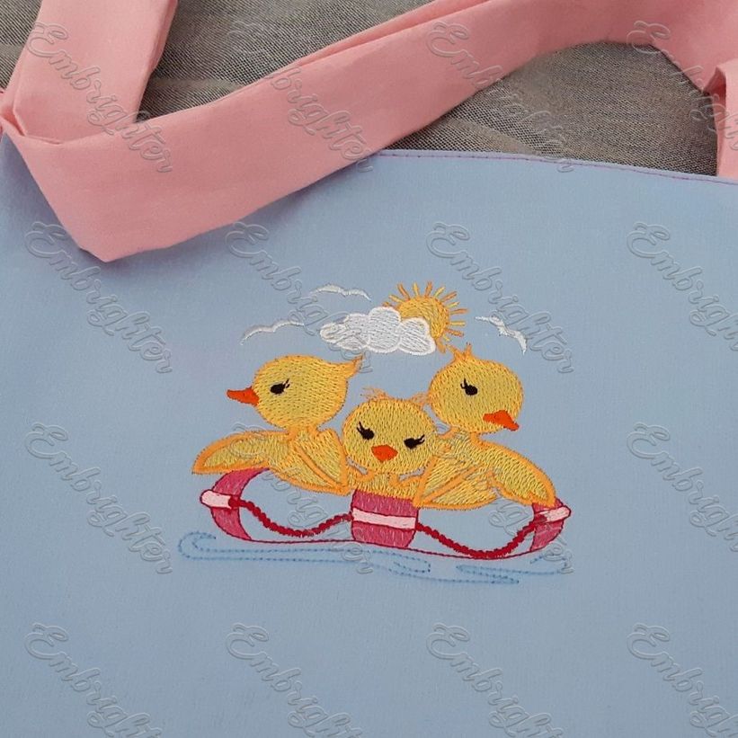 Three cute ducklings embroidery design – Embrighter