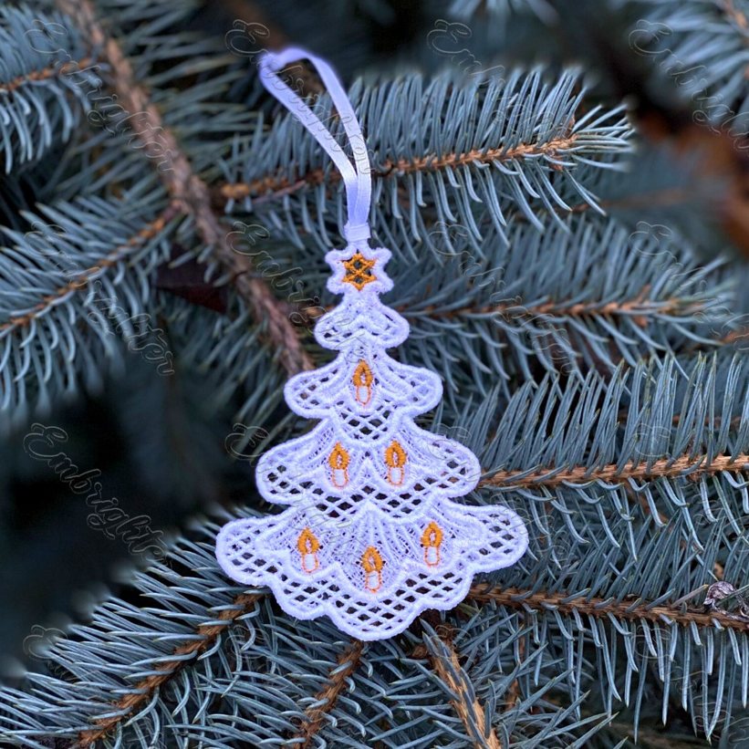 FSL Christmas tree with candles machine embroidery design – Embrighter