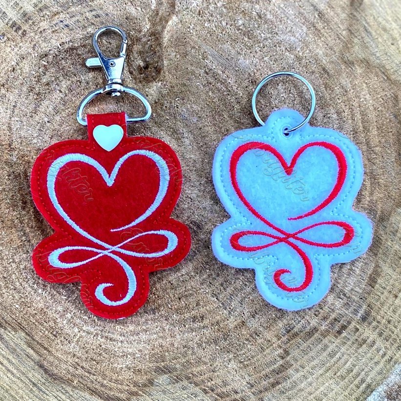 Six heart keychains ITH embroidery design set – Embrighter