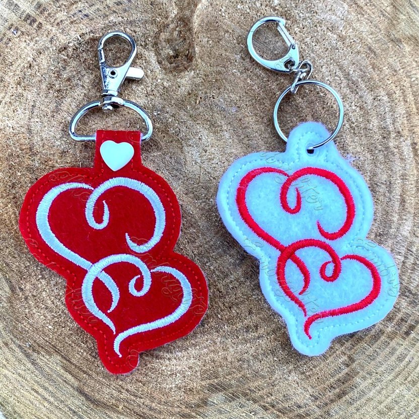 Six heart keychains ITH embroidery design set – Embrighter