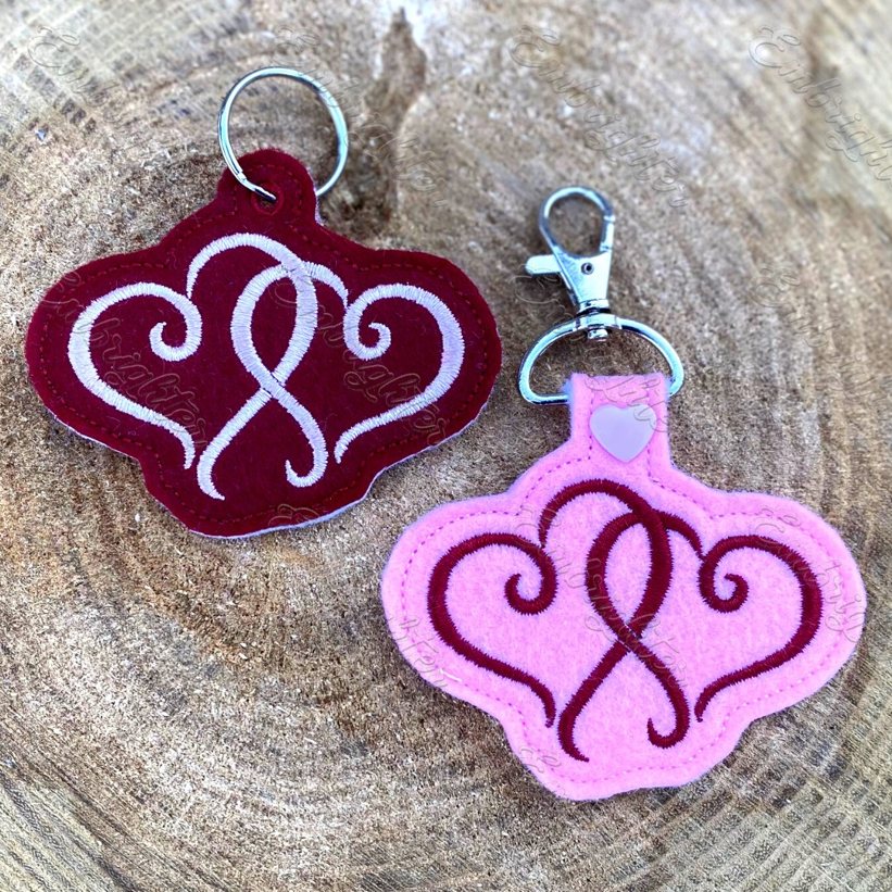 Six heart keychains ITH embroidery design set – Embrighter